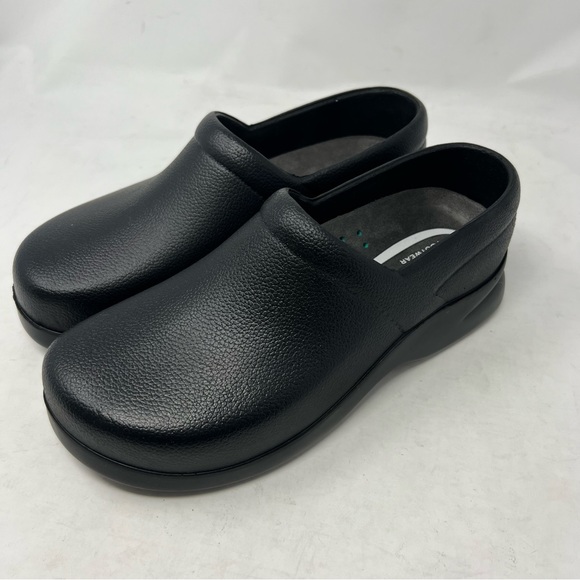 Klogs | Shoes | Nwt Klogs Boca Black Slipresistant Work Clog Size 9 ...